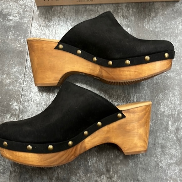 Cordani | Shoes | Five Worlds By Cordani Zorba Clog In Black Wood Heel ...